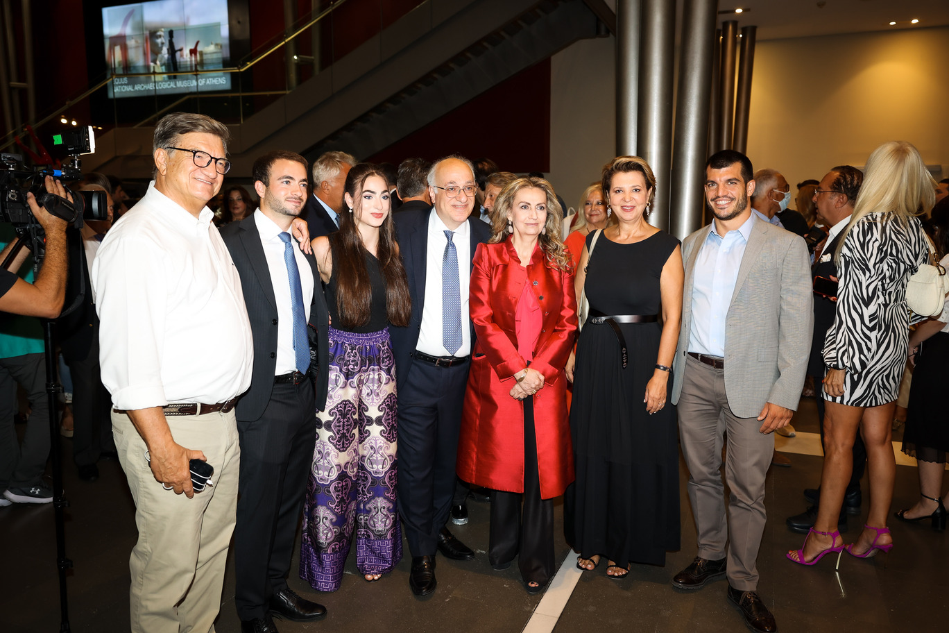 ENIGMA 2 - Εντυπωσιακή η προσέλευση του κόσμου στα εγκαίνια της ...